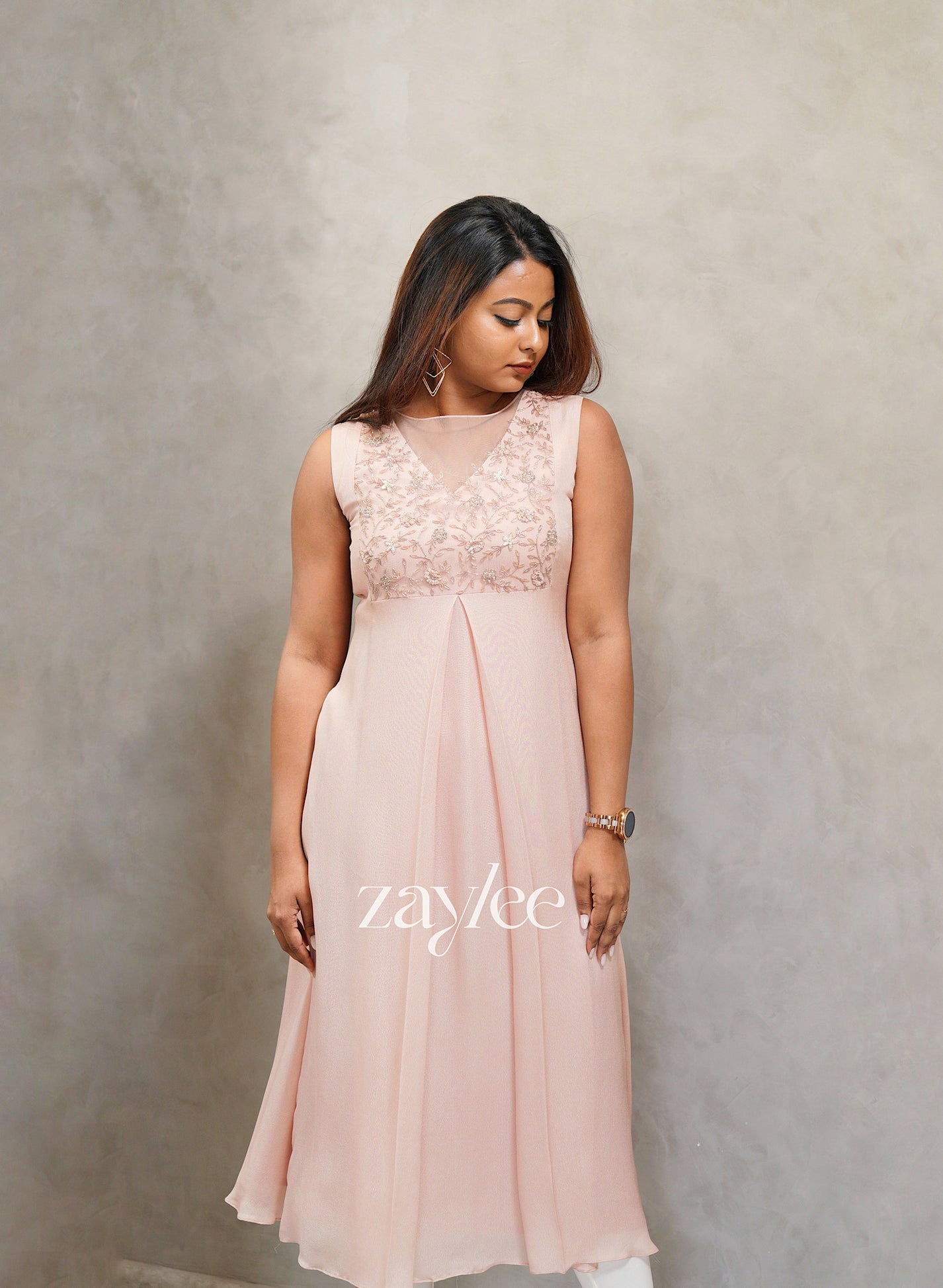 Rosegold Embellished Box-Pleat Kurta – Zaylee Designs